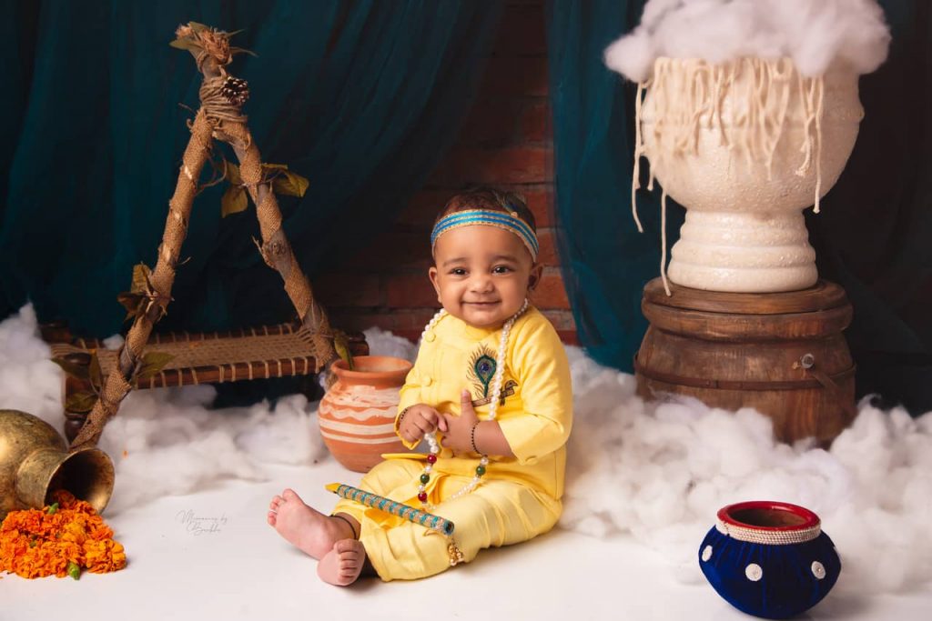 SIX MONTHS BABY PHOTOSHOOT GALLERy | Memories by Barkha
